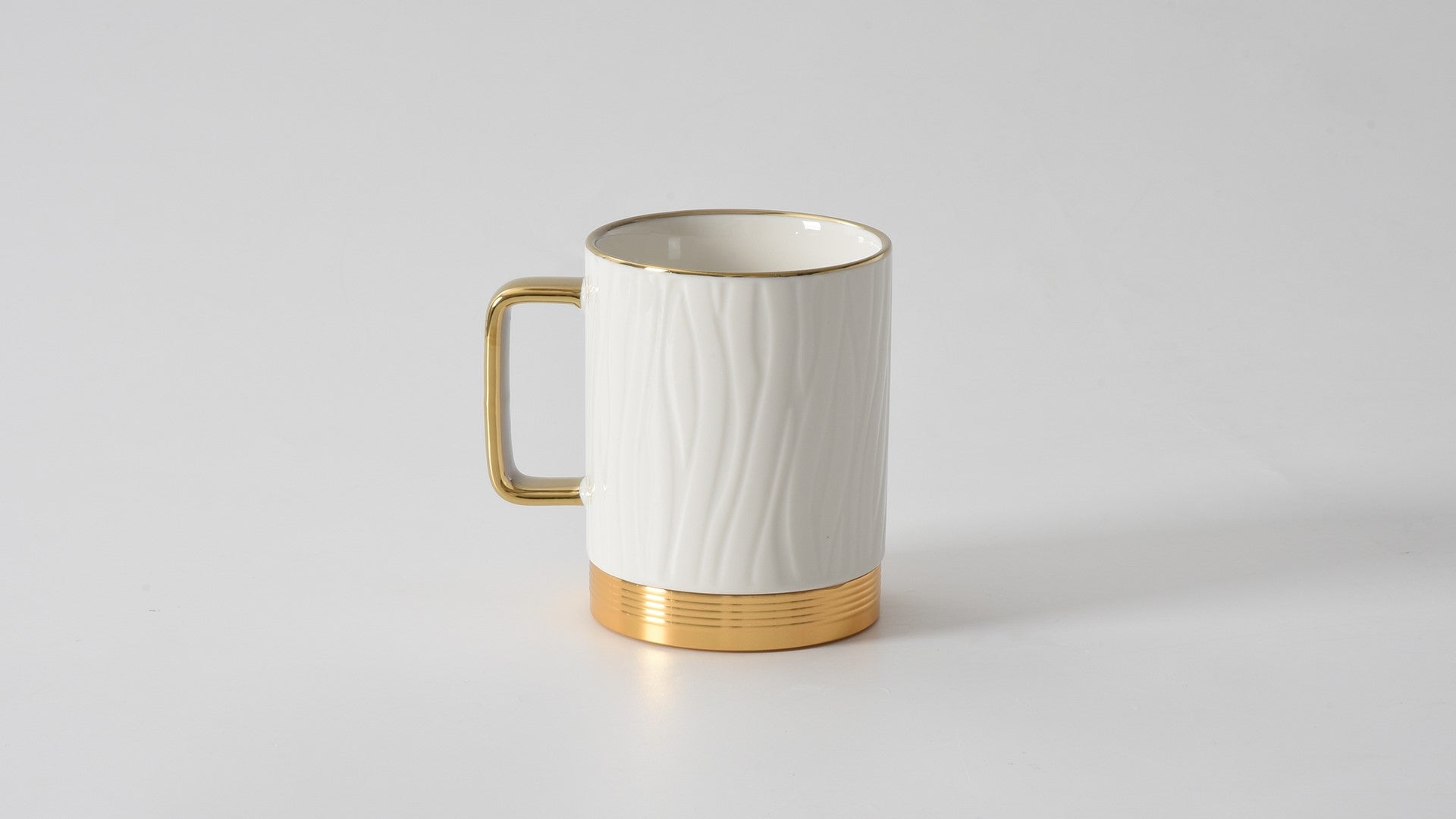 Wavy Mug – Iris Selections