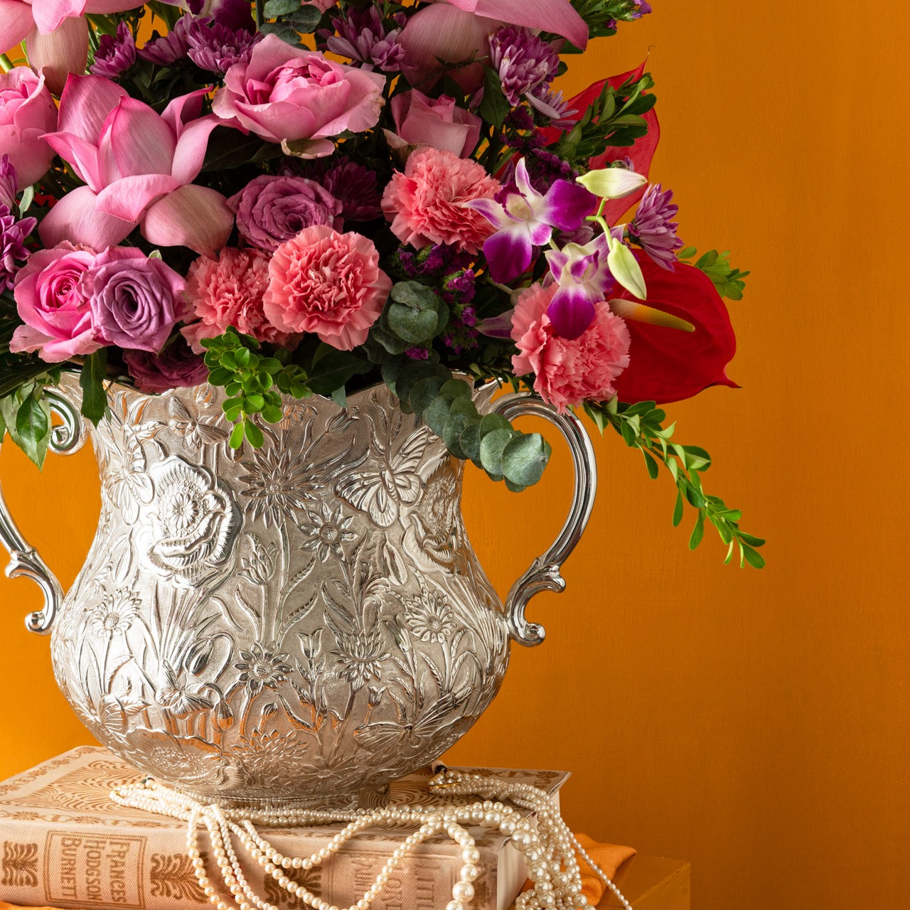 Spring Hurricane Vase – Iris Selections